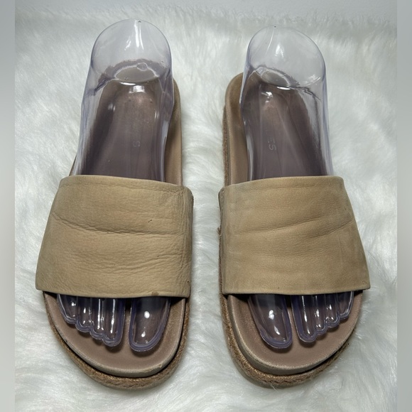 J/SLIDES | Shoes | Jslides Tan Flip Flop Sandals Size 8 | Poshmark